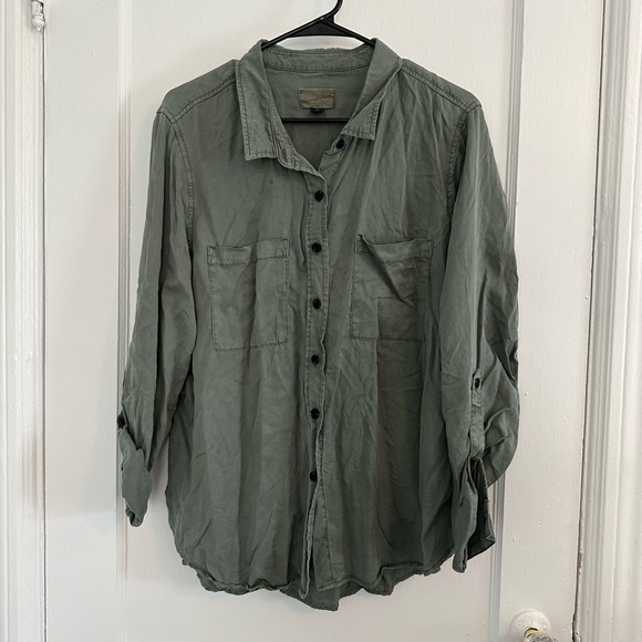 Universal Thread | Tops | Universal Threads Green Utility Shirt Size ...